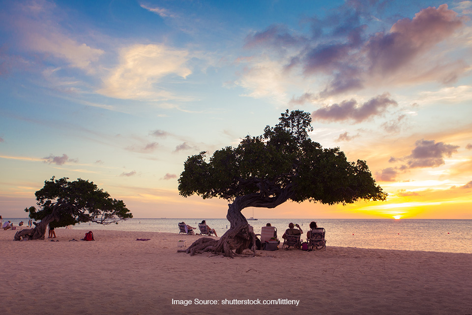 5 Pantai Paling Cantik dan Eksotik di Kepulauan Karibia | SUPERLIVE